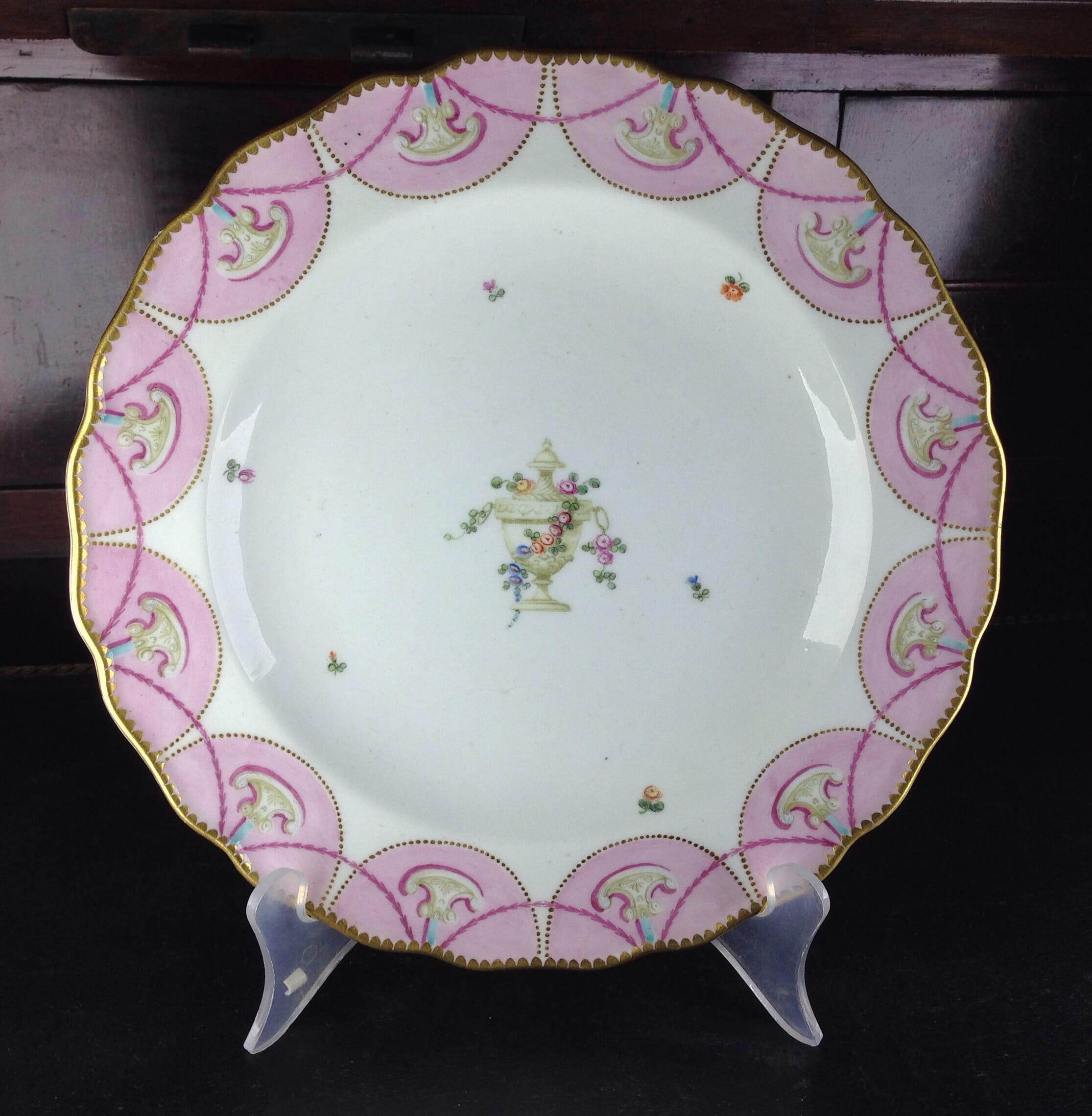Gold Anchor Chelsea plate, classical urn with pink border, c. 1760 ...