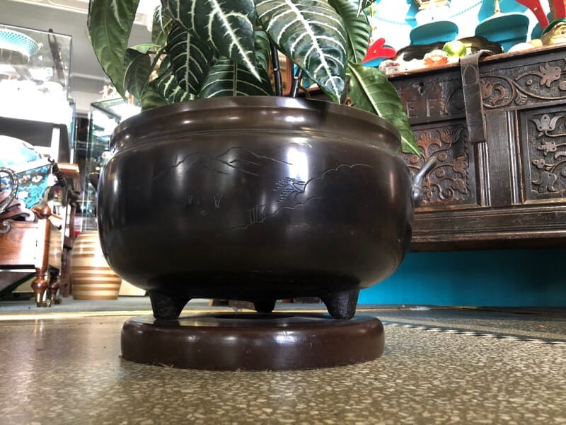Japanese bronze ‘cauldron’ jardinier with inlaid scenes, c. 1910 ...